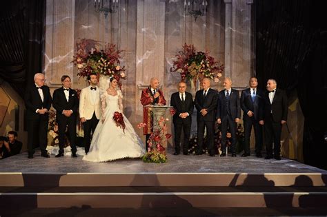 Ceyda Ekşi Ile Ali Dönmez Görkemli Bir Düğünle Dünyaevine Girdi