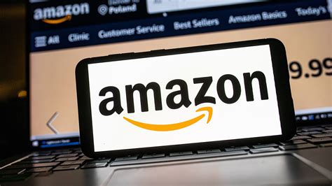 Frequently Returned Label Warns Amazon Shoppers About Shoddy Products