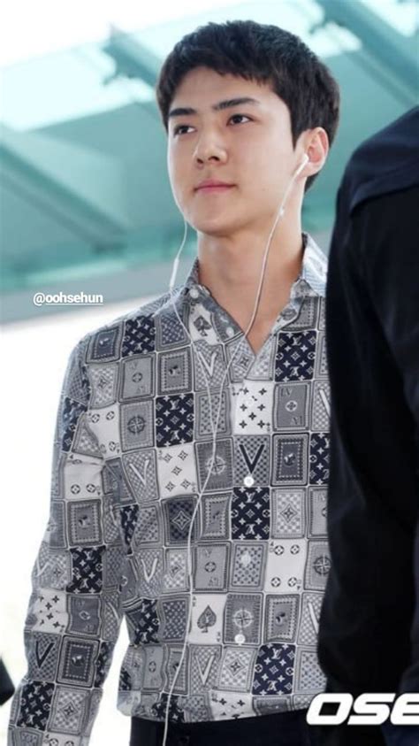 180526 Sehun at ICN Airport heading to Paris, France to attend Louis ...