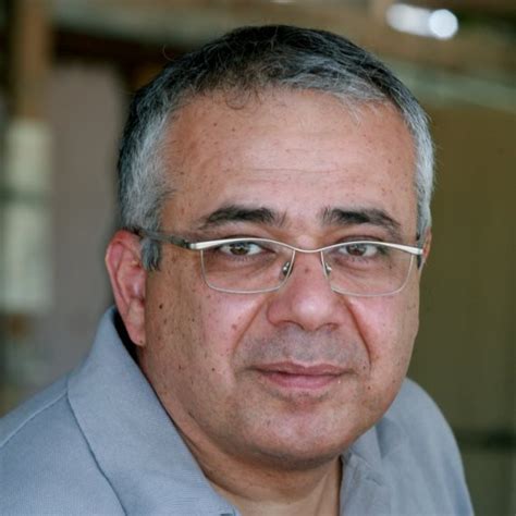 פנים אמיתיות עם אמנון לוי 103