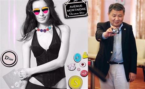 Бэр нь мисс хадам аав нь зурагчин