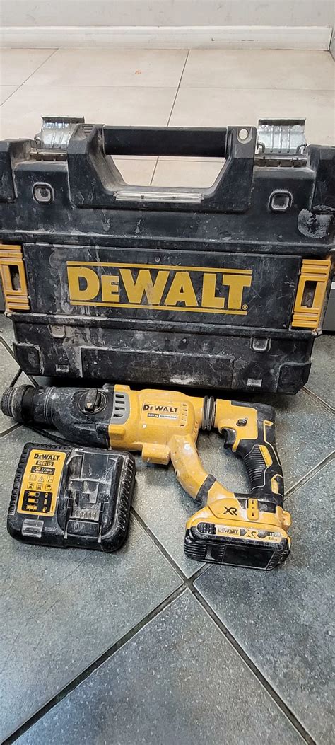 AKUMULATOROWA MŁOTOWIERTARKA DEWALT DCH263 KOMPLE | Młotowiertarki ...