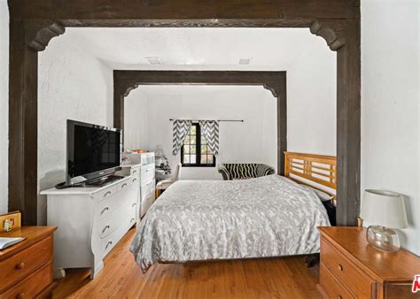 6611 Portshead Rd Malibu Ca 90265 Redfin