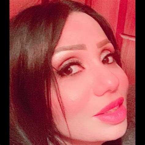 الشاعرة أمال محمود Youtube