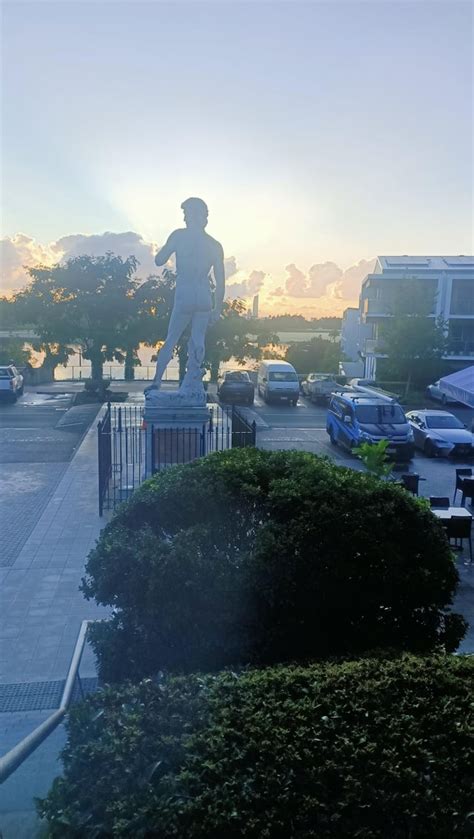 Thats One Fine Ass View For A Friday Morning Rgoldcoast