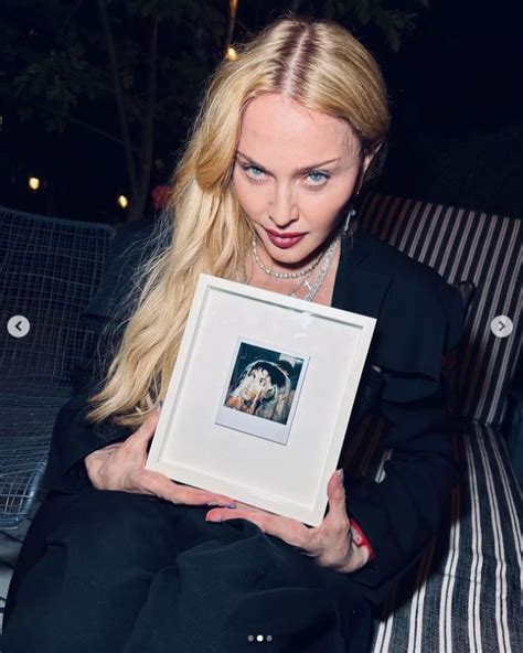 瑪丹娜出院滿月po文哭了！ 「多幸運能活著」淚謝親友：我的良藥 Ettoday星光雲 Ettoday新聞雲