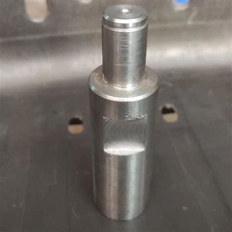 Stainless Steel Gear Shaft Pin For Automotive Industry At ₹ 200piece