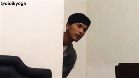 Ngintip Cewek Di Kamar Mandi Youtube Ngintip Cewek Di Kamar Mandi Youtube