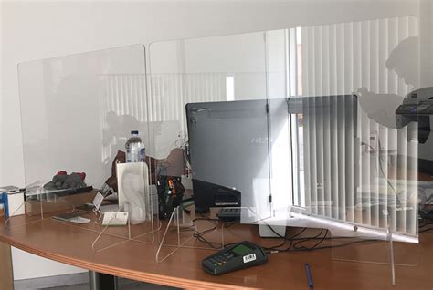 Vitre Plexiglass De Protection Hygiaphone Vaucluse Adgence
