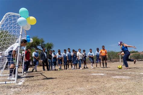 Inaugura Samantha Smith Cancha En La Telesecundaria De Paso De Perules