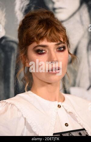 Black Christmas Imogen Poots 2019 © Universal Pictures Courtesy