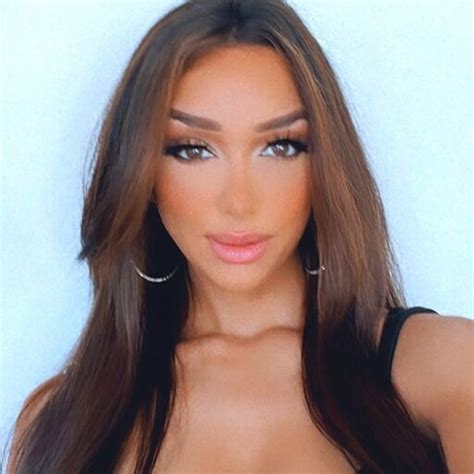 Talia Lnkbio · Link In Bio