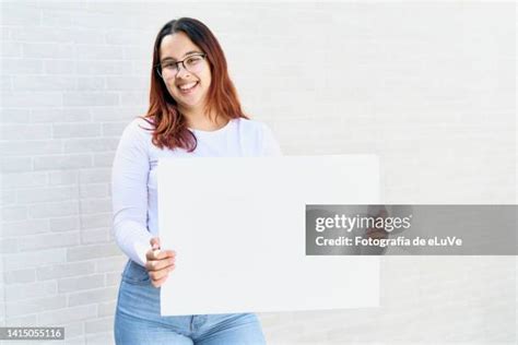 Girls Holding Signs Stock Fotos Und Bilder Getty Images