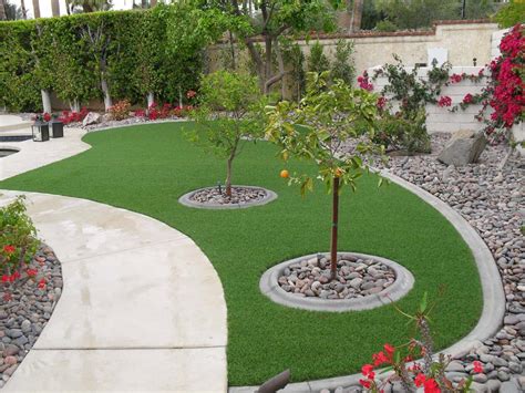 15 Artificial Grass And Rock Landscaping Ideas To Create The Perfect Yard