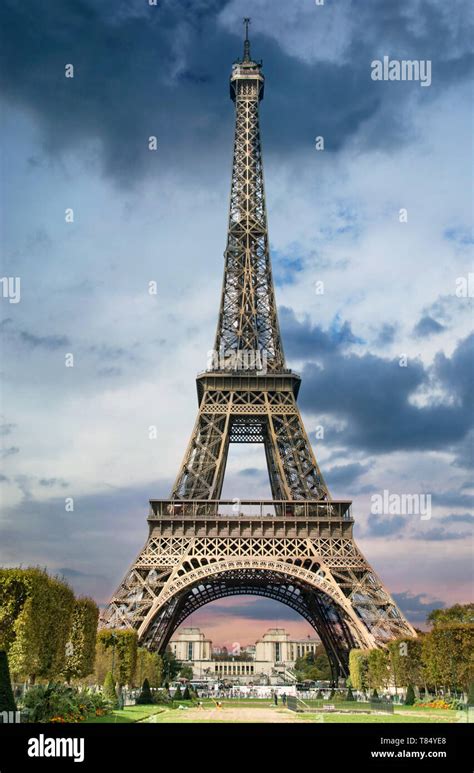 10 Famous Landmarks In Paris That Dont Include The Eiffel Tower Blgqmg