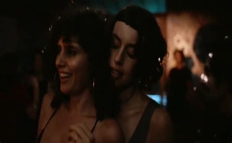 Gabriela Carneiro Da Cunha Sexy Scene In Desnude Aznude