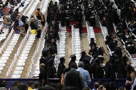 Gaduation Duniversité Photo éditorial Image Du Noir 61285716