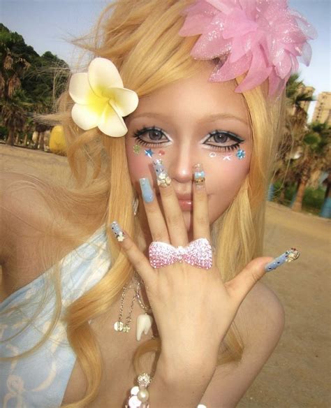 Pin By Saecorom On 만화 Gyaru Beach Girl Gyaru Aesthetic