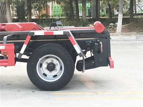China High Quality 8t Payload Detachable Container Refuse Truck