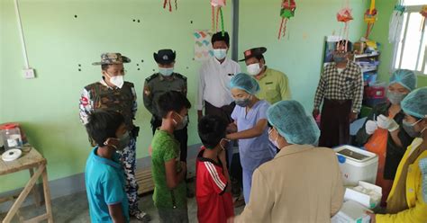 နွားထိုးကြီးမြို့တွင် ကျောင်းသား၊ ကျောင်းသူများအား ကိုဗစ် ၁၉ရောဂါ ကာကွယ