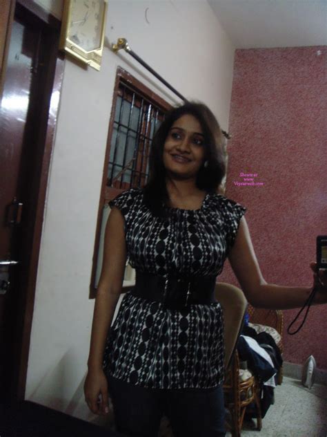 Sowmya Naughty Indian Wife March 2011 Voyeur Web