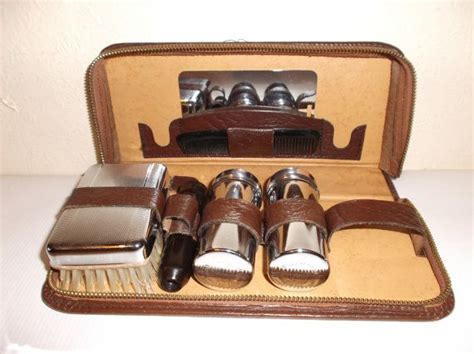 Vintage English Mens Leather And Chrome Toiletry Grooming Kit