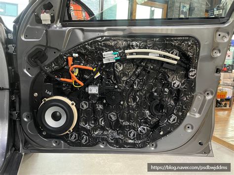 제네시스g70 웨건 기대이상의 소리를 찾다~ 무스웨이비위드스피커 작업 사진들 제네시스g70 웨건 기대이상의 소리를 찾다~ 무스웨이비위드스피커 작업 사진들