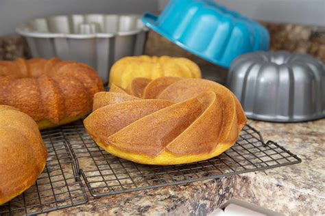 Cup Bundt Pan