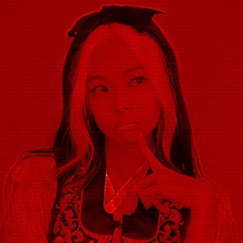 Jennie Cybercore Red