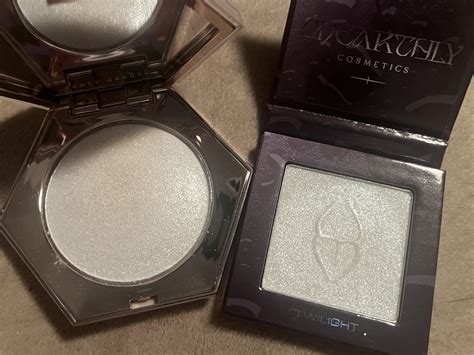 Fenty Diamond Bomb In How Many Carats Left Vs Unearthly Cosmetics Lowlight Highlighter In