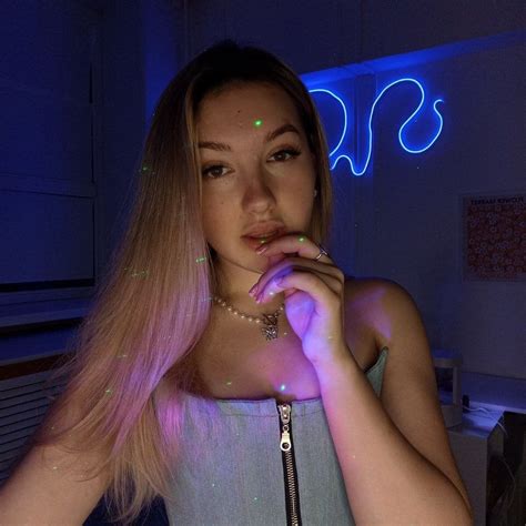 Khloetrump Webcam Model Profile Xhamsterlive