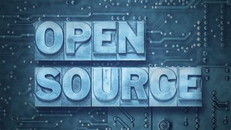 the advantages and disadvantages of using open source tools in web