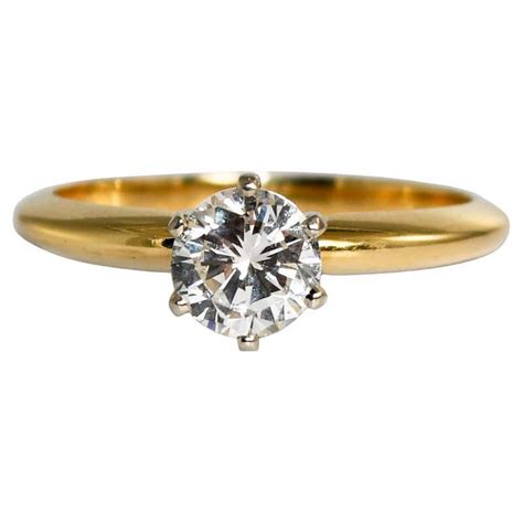 Classic 1ct Natural Diamond Solitaire Ring In 18k Yellow Gold For Sale