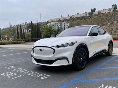 How The Plug And Charge Feature In The Ford Mustang Mach E Works Techrepublic