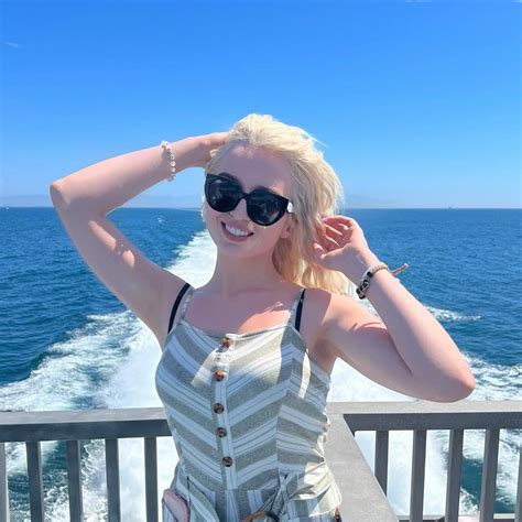 Lexi Lore Lexi Lore Added A New Photo