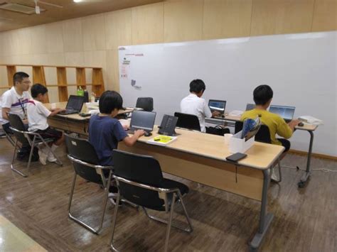 数当てゲームから重要なことを学ぶ～線形探索と二分探索～ 光都ictクラブ