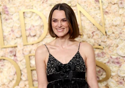 Keira Knightleys 2025 Golden Globes Feather Dress Is Perfection