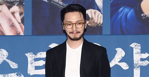 엑s Hd포토 변요한 젠틀한 미소