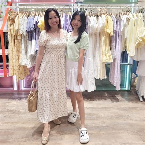 Violet Fenying 陈粉樱 Added A New Photo Violet Fenying 陈粉樱