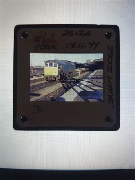 Original 35mm Railway Slide Class 25 124 Le At York 171177 Please