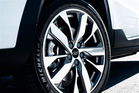 Jac E Js4 Auto 8 8 Witro Elbil Suv Med God Rekkevidde