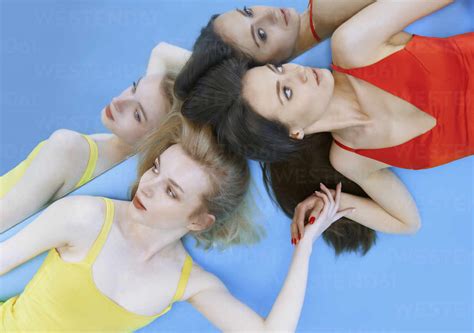 Supermodels Lying Down Supermodels Lying Down