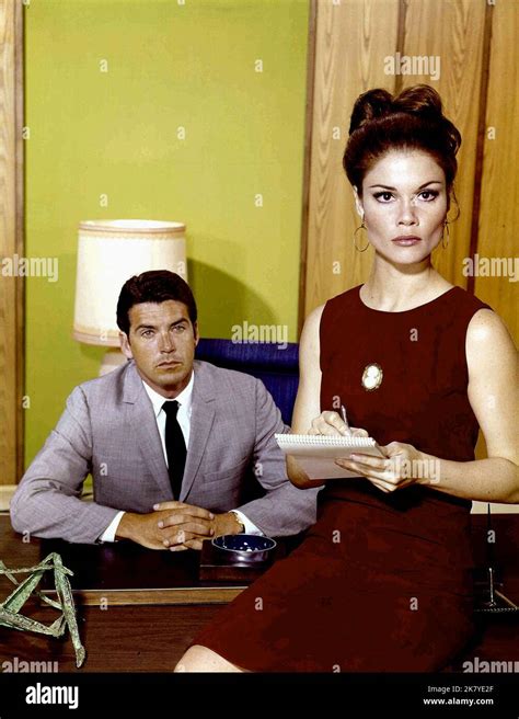 Van Williams And Wende Wagner Television The Green Hornet Tv Serie