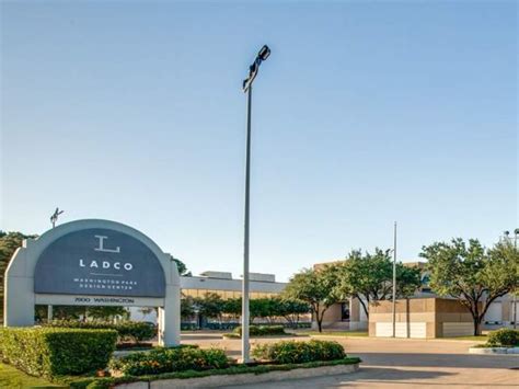 Industry Only Houston Design Warehouse Opens To The Public For Huge Sale Culturemap Houston
