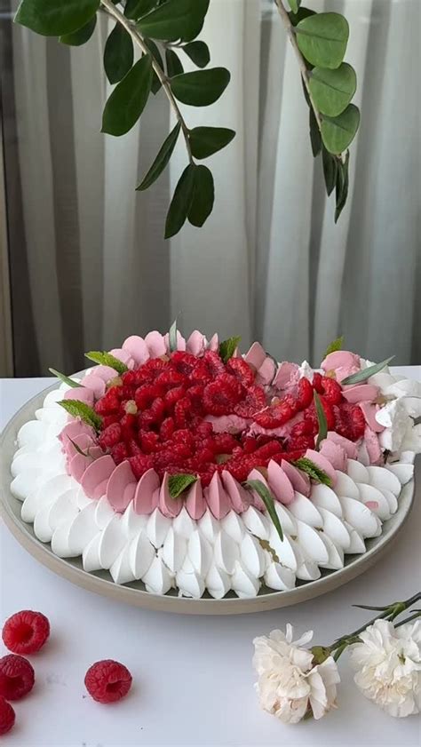 Pavlova Decorating Ideas For Parties