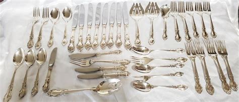 Sterling Silver Lunt Flatware Total 40 Pcs 1085 On Jan 31 2023 Robert Slawinski