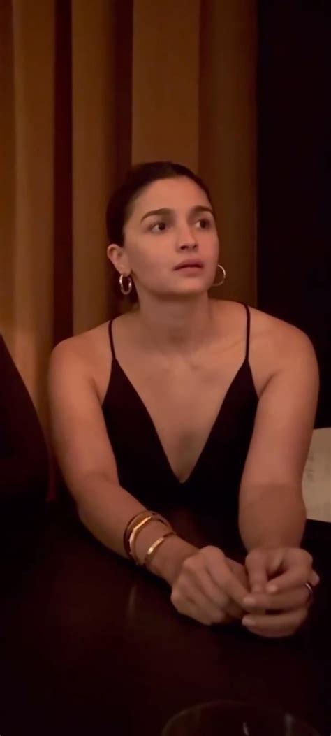 Alia Bhatt R Aliabhattt
