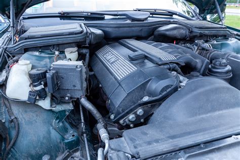 E39 528i Engine Bay In Sale Th