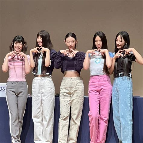 Newjeans Kpop Icon Kpop Outfits New Jeans Style Kpop Fashion Outfits