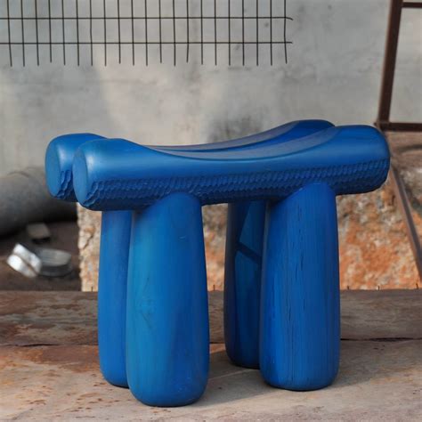 Omi Collective Stool Can Split Into Three Seats For Sharing